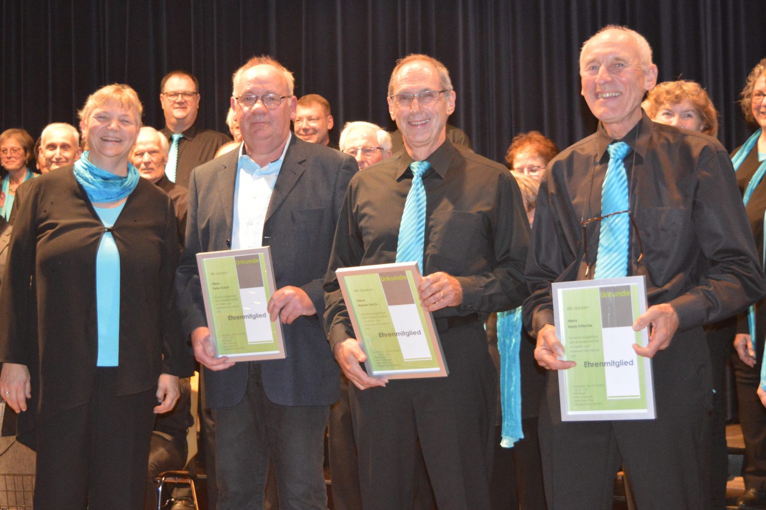Sängerbund ehrt drei Urgesteine - aktives dorf leutesheim e.V.
